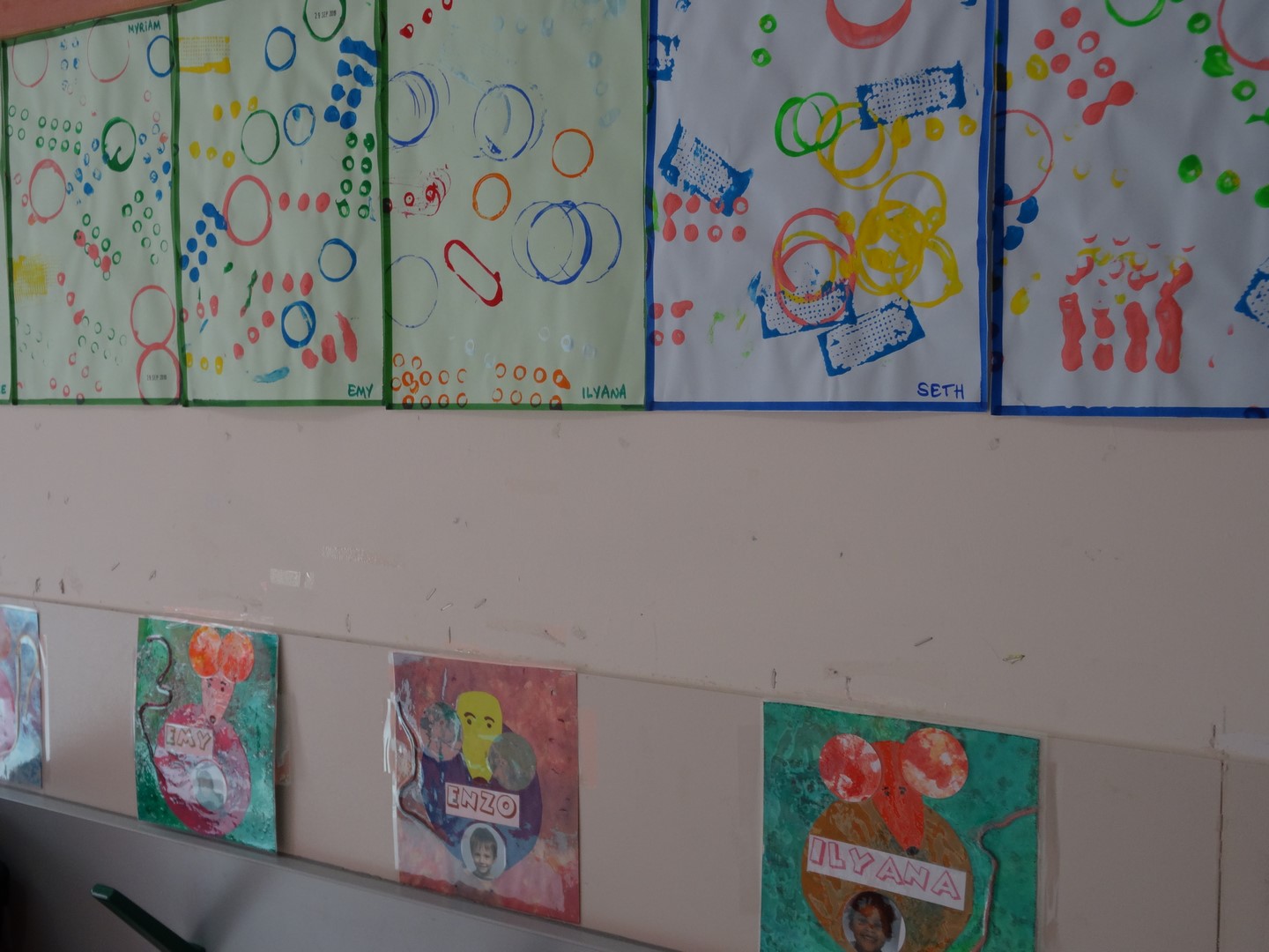 Nos portemanteaux - école Maternelle Victor Hugo de Colombes