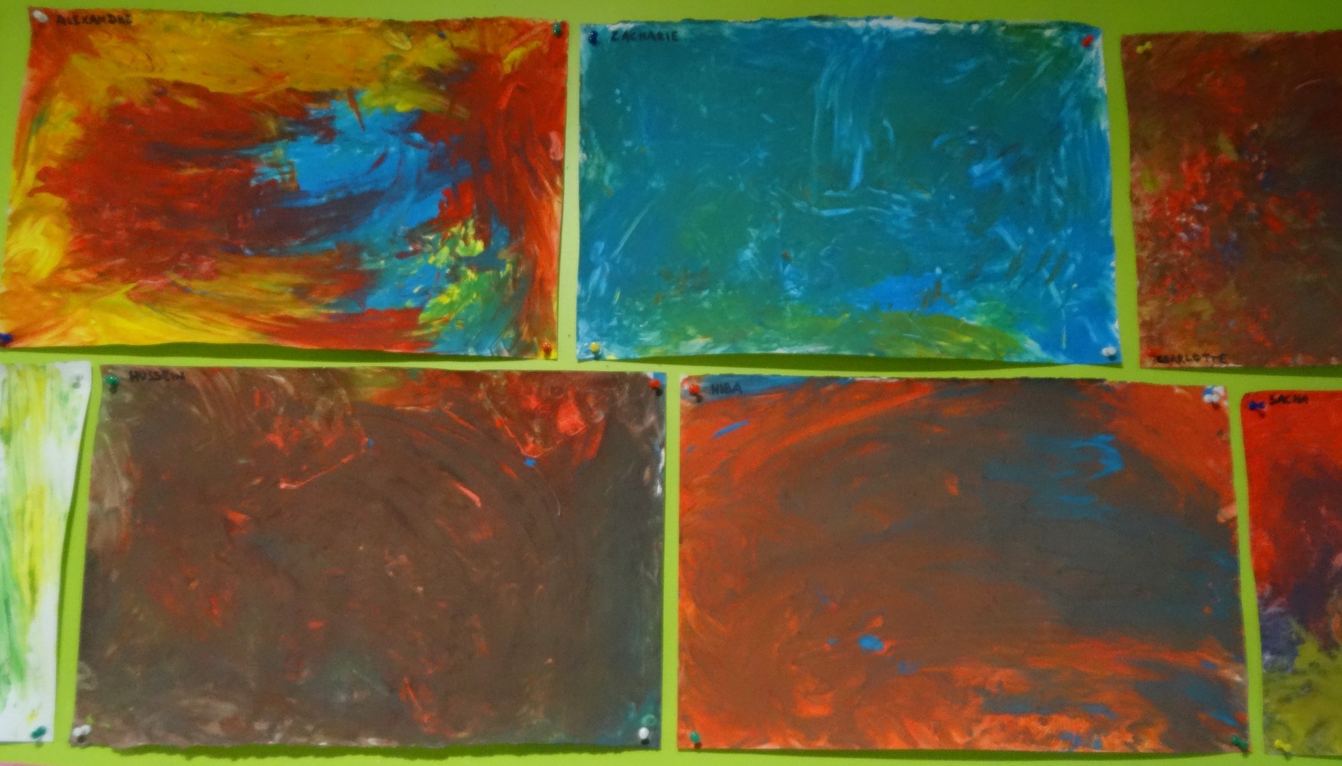 Peindre avec ses mains - école Maternelle Victor Hugo de Colombes